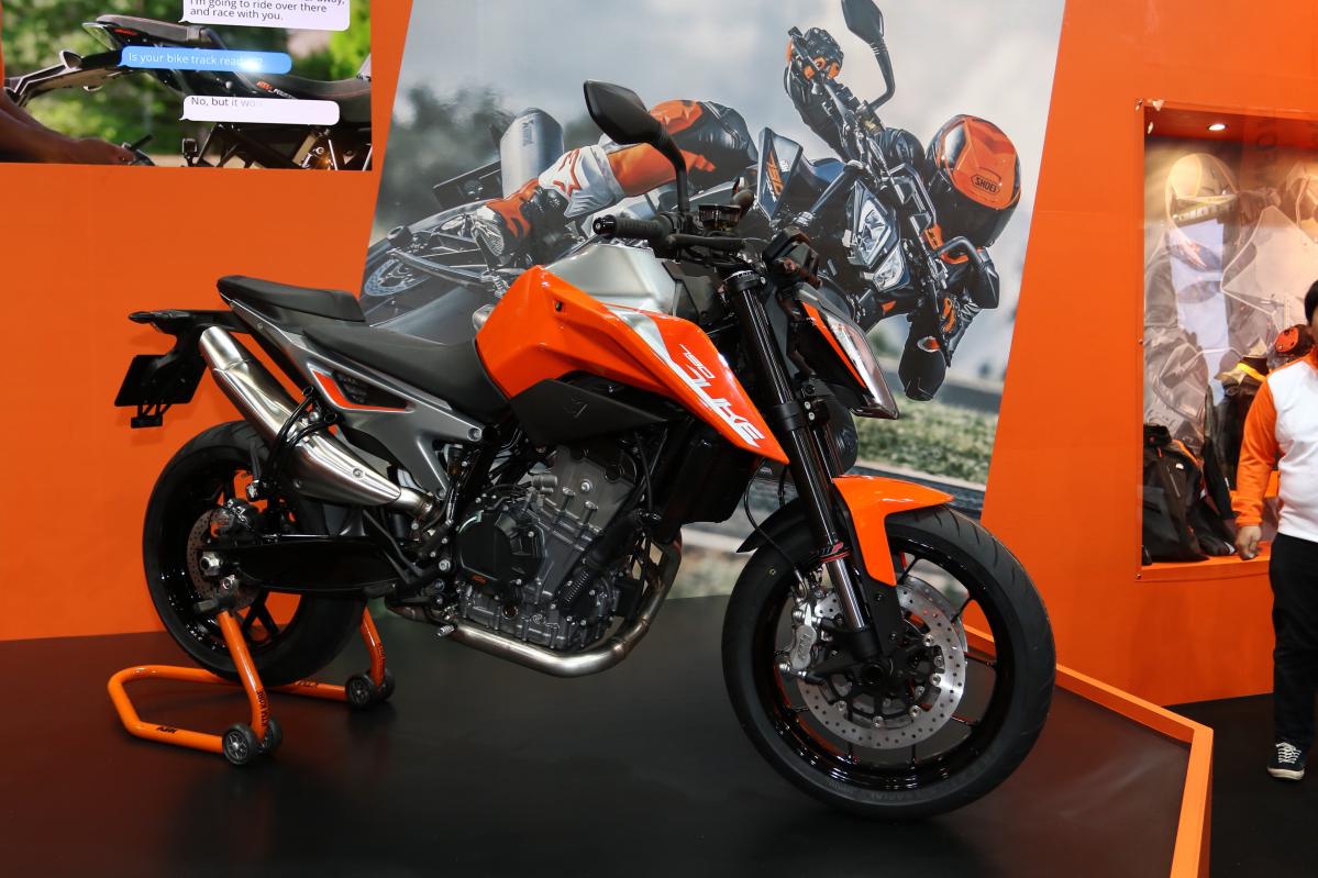 人気の800ccクラスにKTMが新兵器を投入！【大阪モーターサイクルショー】｜モーターサイクルショー2018[大阪／東京]｜Motor-Fan ...